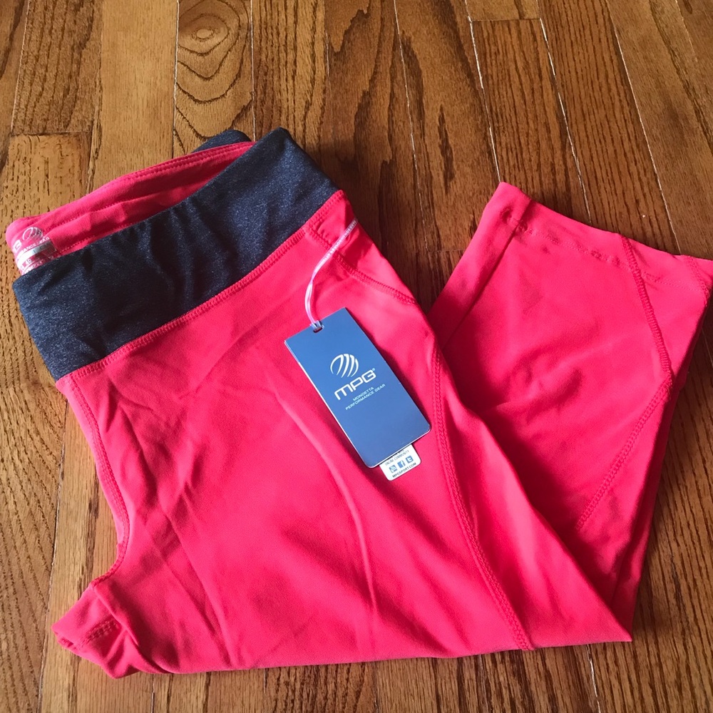 Mpg Mondetta Performance Gear Capri Leggings Sz L - Gem